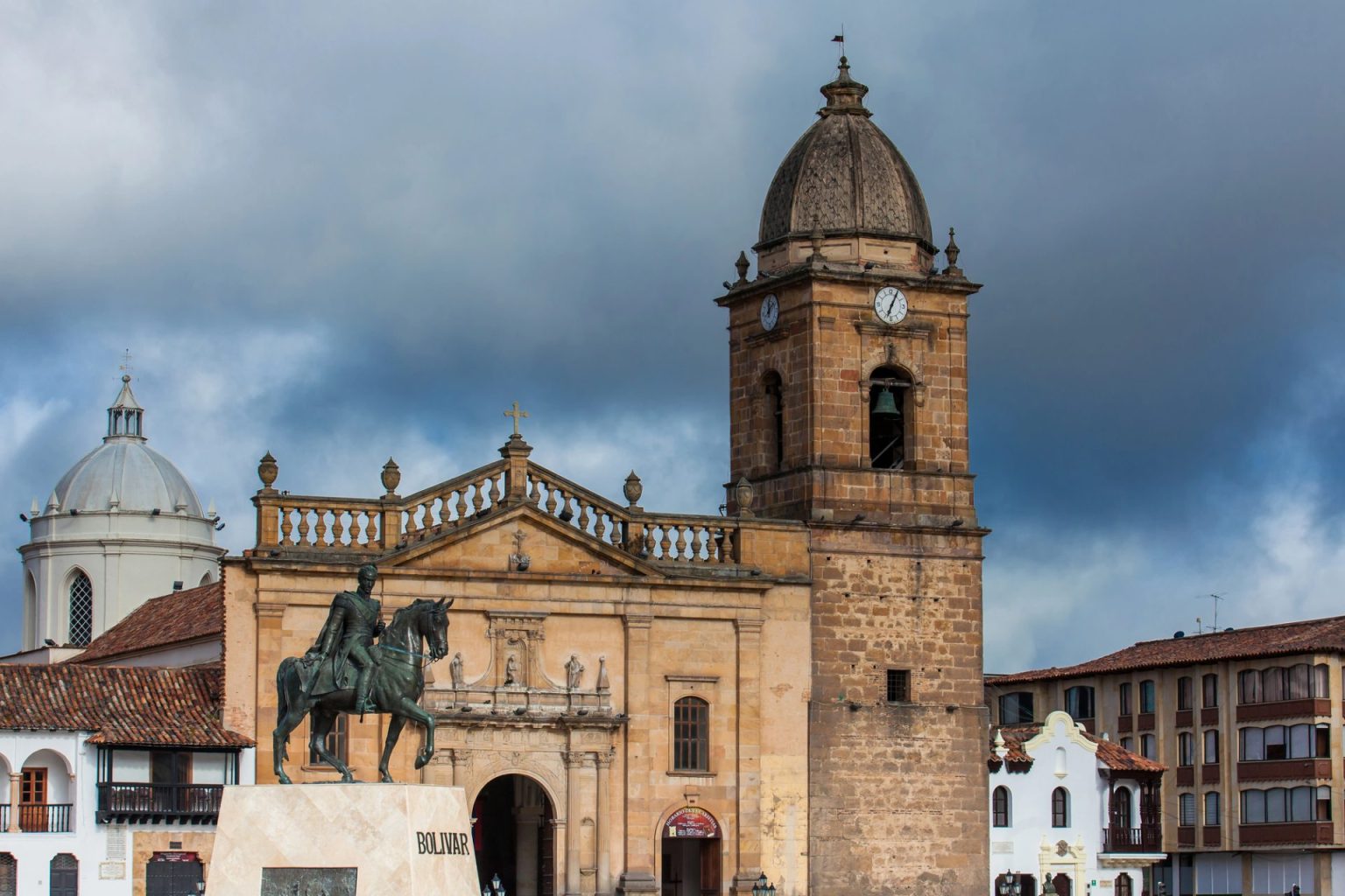 ¿De dónde viene la palabra 'cachaco'?